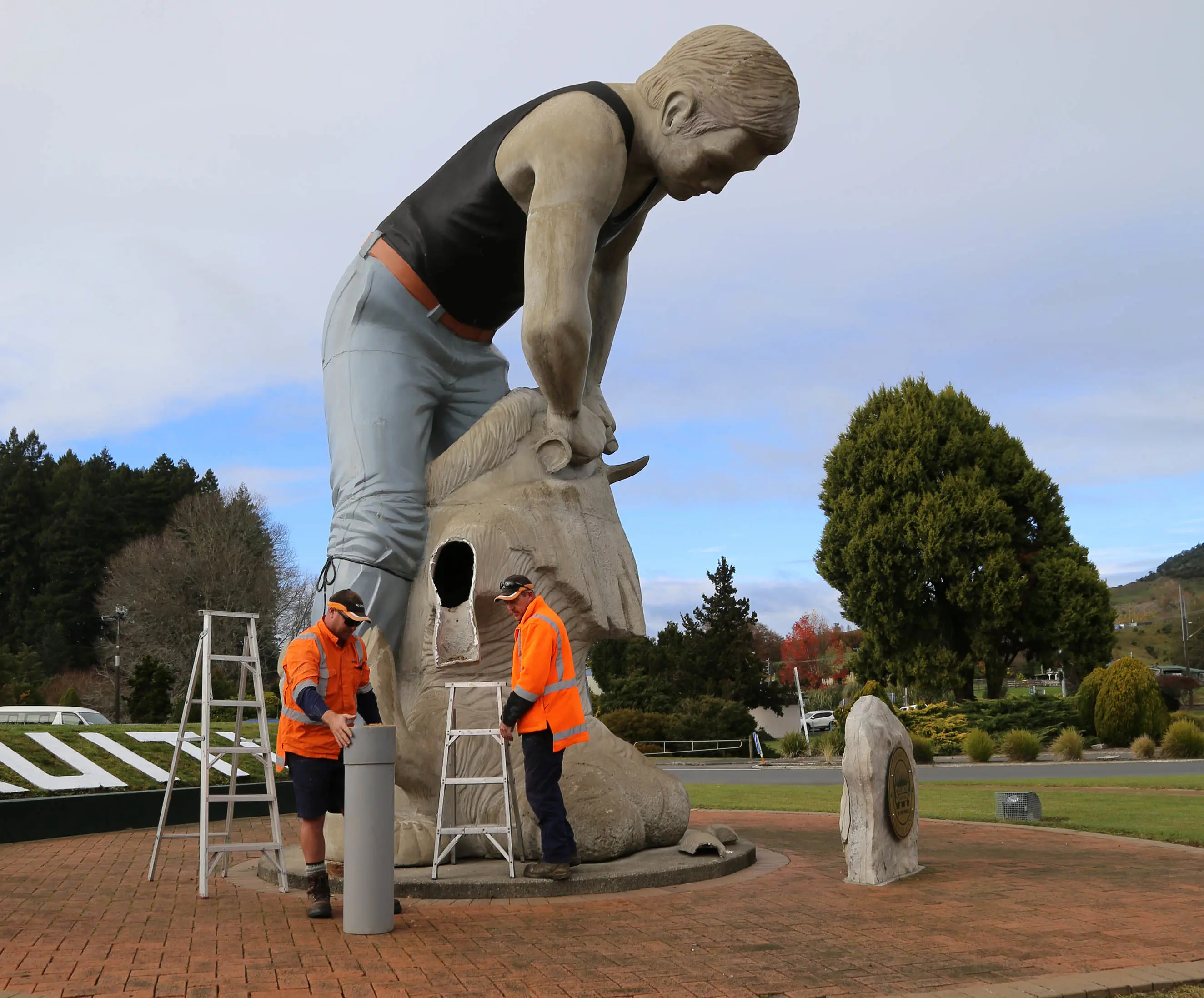 Shearing Statue 30 Year Time Capsule - Waitomo District Council